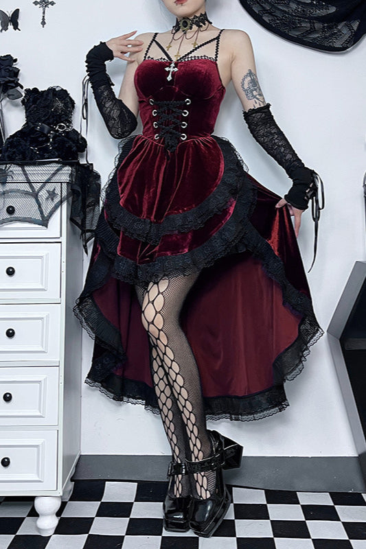 Fitted Train Gothic Dress – Classylooker